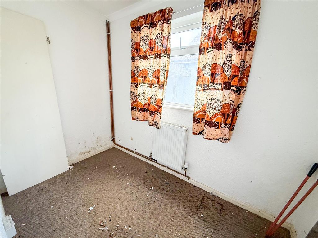 Broadway, Jaywick Village, Essex CO15, 3 bed detached bungalow for sale ...