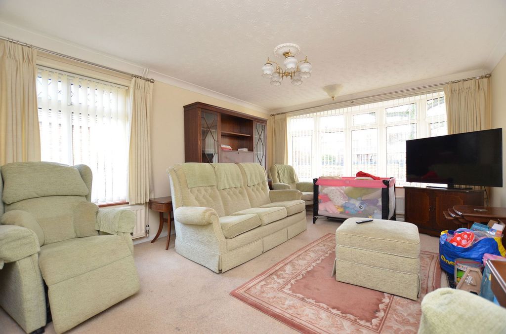 Hall Lane, South Wootton PE30, 2 bed bungalow for sale, £299,995 ...