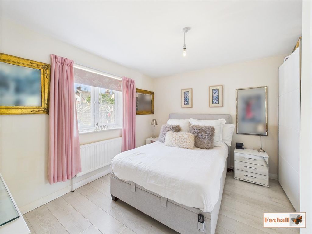 Cauldwell Hall Road, Ipswich IP4, 2 bed detached bungalow for sale, £ ...