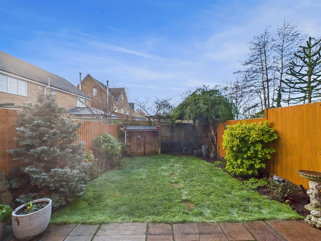 Barberry Court, Brough HU15, 3 bed town house for sale, £220,000 ...