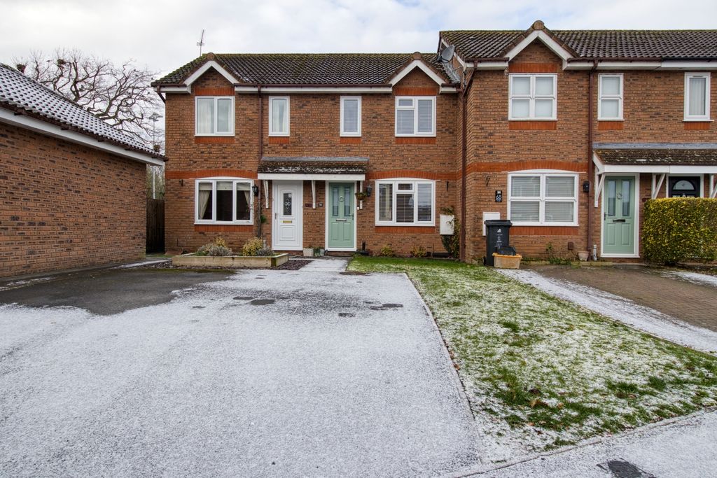 Bullfinch Close, Covingham SN3, 2 bed terraced house for sale, £260,000 ...