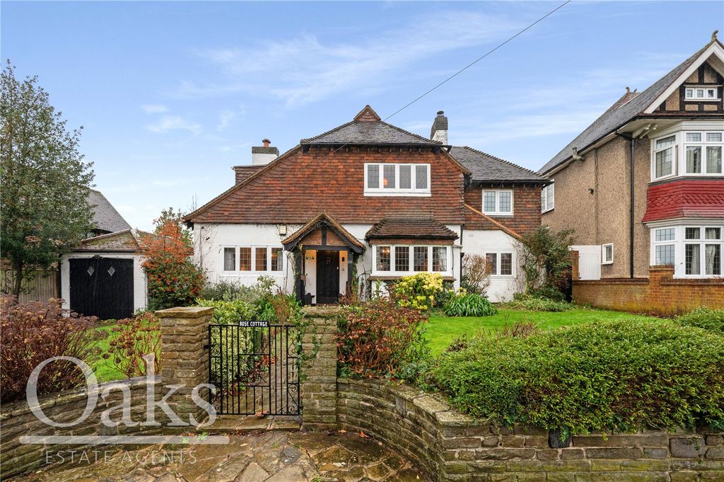 Cheyne Walk, Addiscombe CR0, 5 bed detached house for sale, £950,000 ...