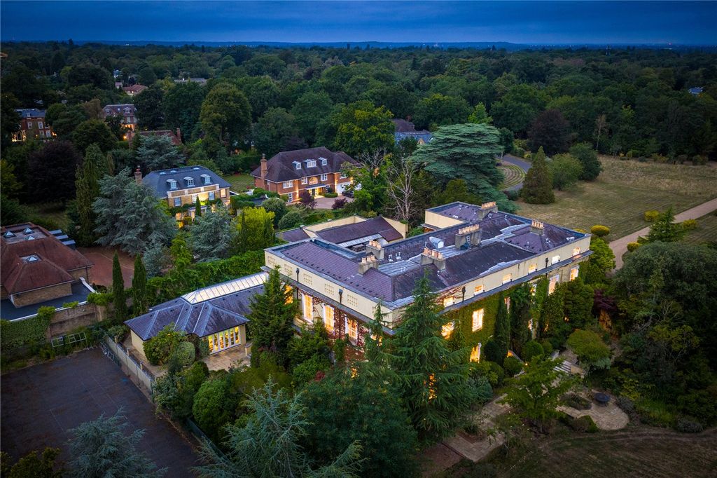 Manor House Drive, Burwood Park KT12, 8 bed detached house for sale, £ ...