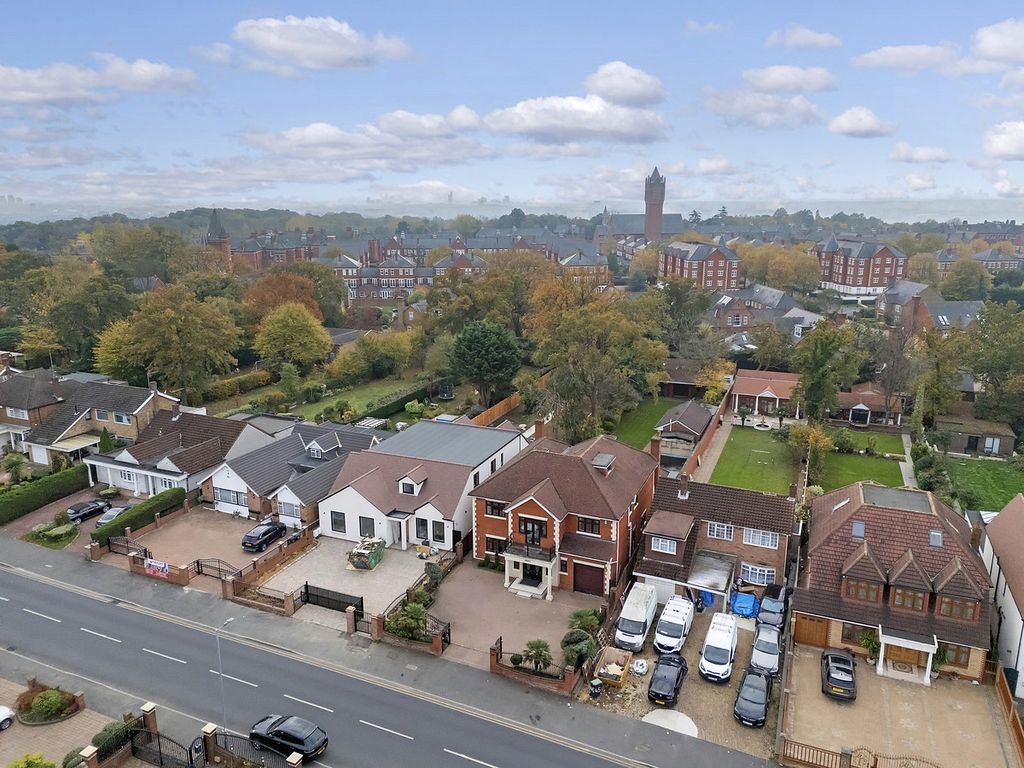 Tomswood Road, Chigwell IG7, 7 bed detached house for sale | PrimeLocation
