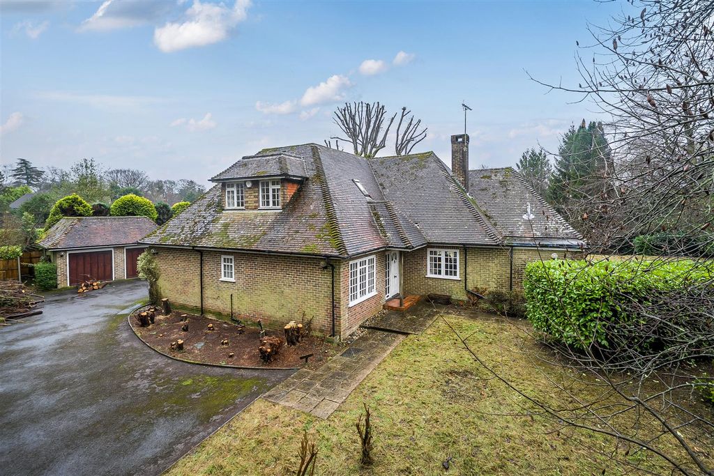 Hedgehog Lane, Haslemere GU27, 4 bed detached house for sale, £ ...