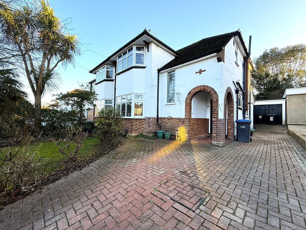 South Lodge Drive, London N14, 3 bed semi-detached house for sale, £ ...