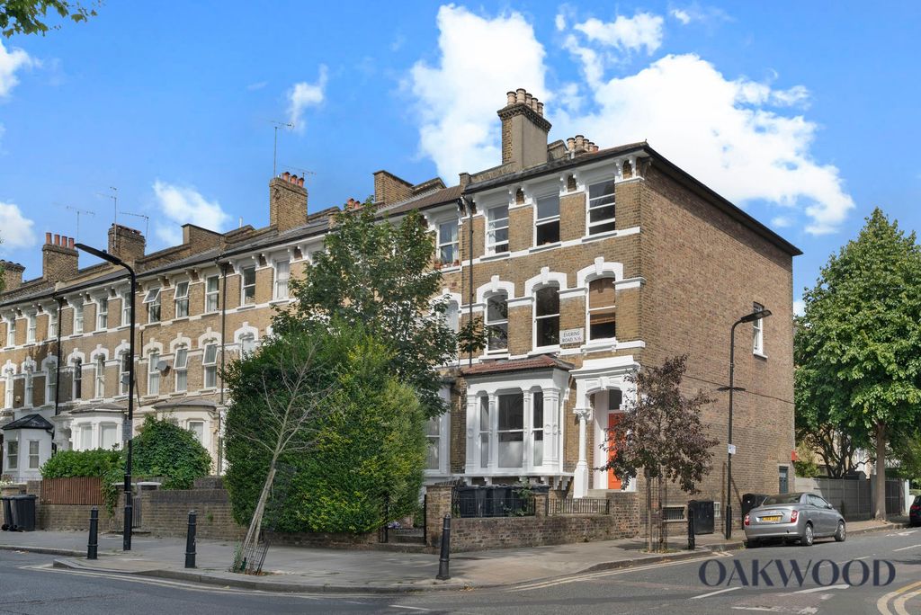 Evering Road, London N16, 2 bed flat for sale, £650,000 | PrimeLocation