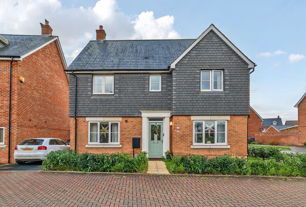 Manu Marble Way, Gloucester, Gloucestershire GL1, 4 bed detached house ...