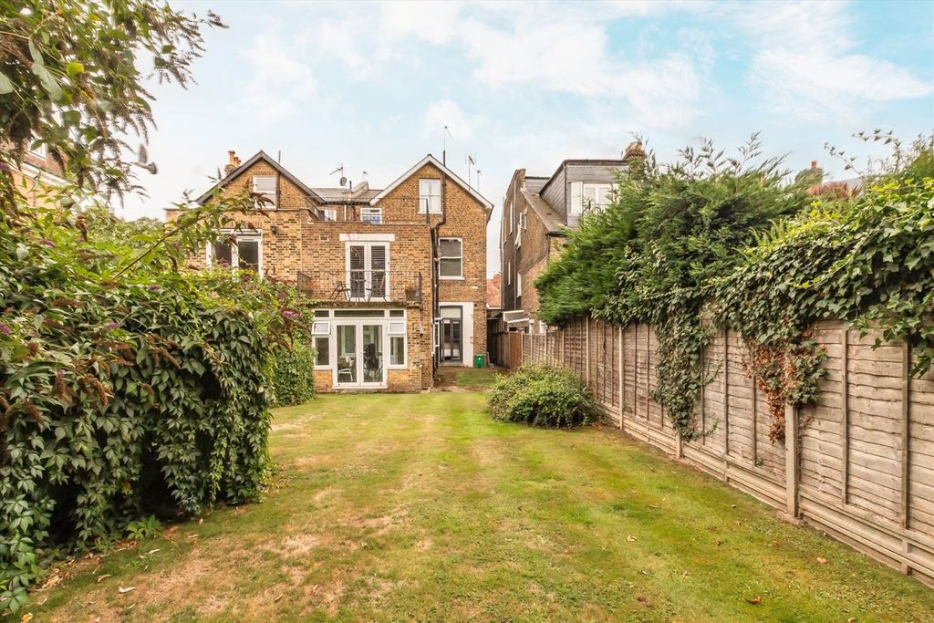 Sutton Court Road, Chiswick W4, 1 bed flat for sale, £475,000 ...