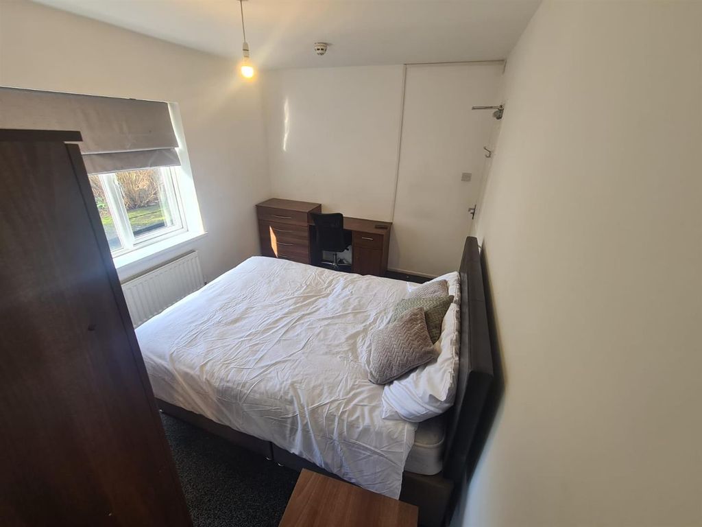 Lode Lane, Solihull B92, Room to rent, £575 pcm | PrimeLocation