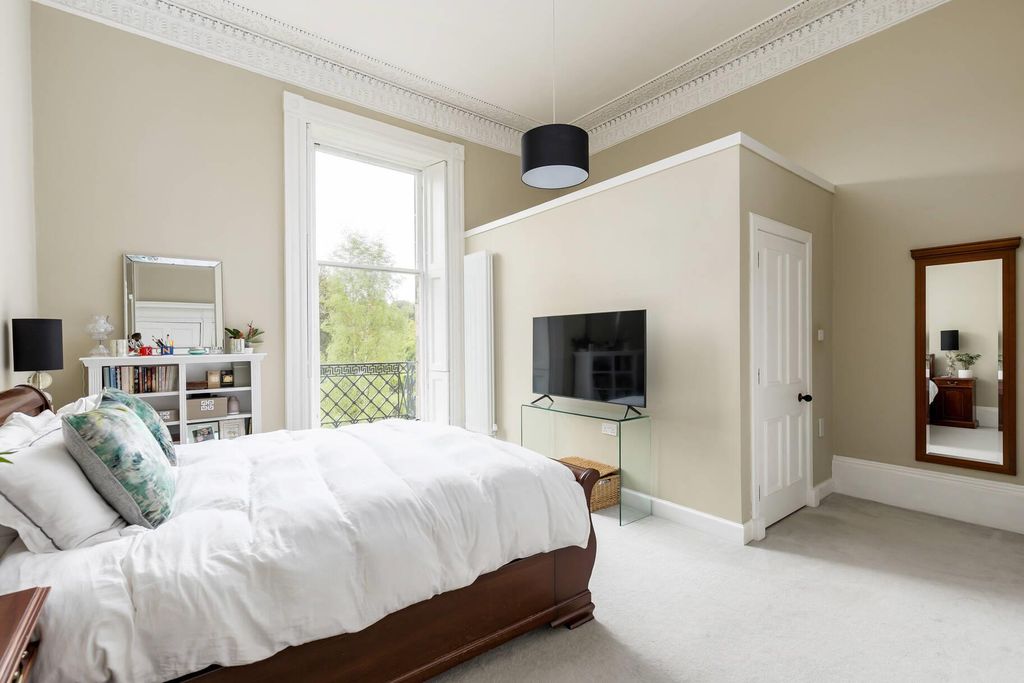 Inverleith Row, Edinburgh EH3, 6 bed detached house for sale, £ ...