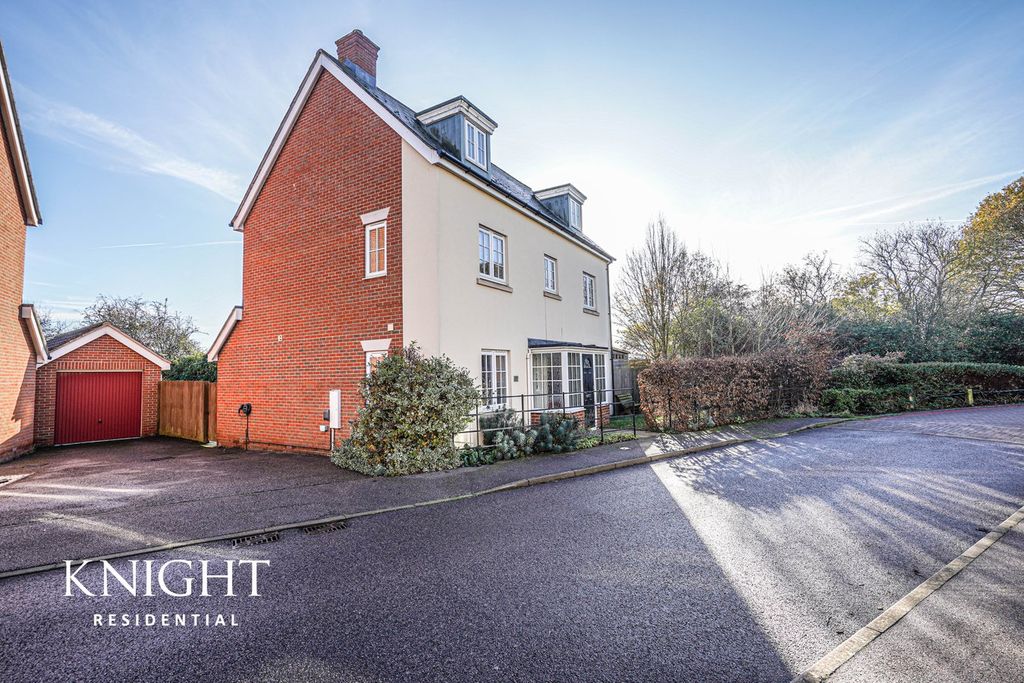 Axial Drive, Colchester CO4, 5 bed detached house for sale, £550,000 ...