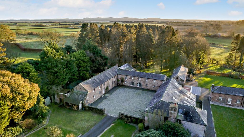Mossknowe Steading, Kirkpatrick Fleming, Lockerbie, Dumfriesshire DG11 ...