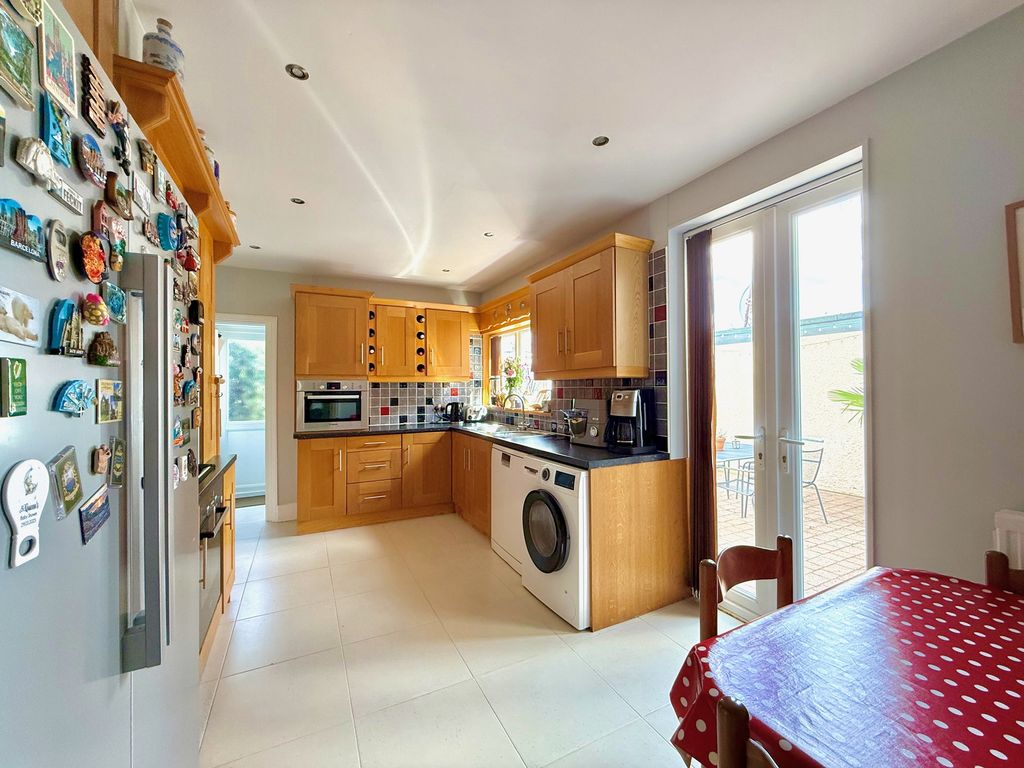 Sandringham Road, Watford WD24, 4 bed semi-detached house for sale, £ ...