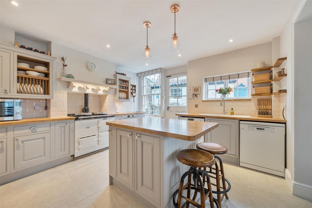 Newland, Sherborne, Dorset DT9, 4 bed property for sale, £850,000 ...
