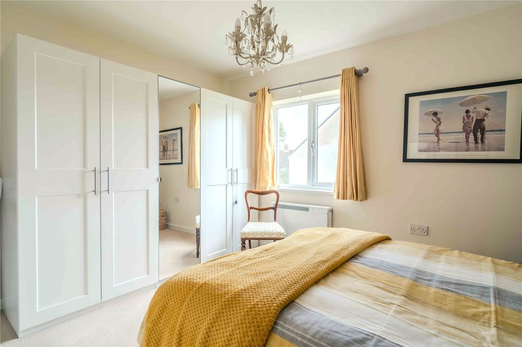 Kingsdale Court, Broadway, Worcestershire WR12, 2 bed flat for sale, £ ...