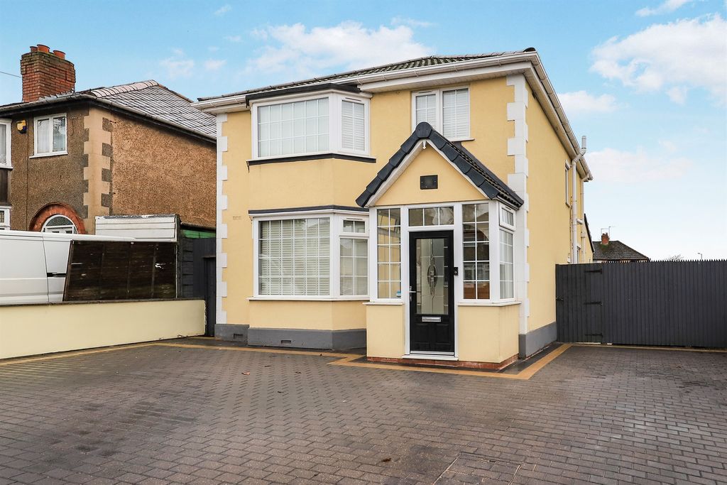 Moreton Road, Bushbury, Wolverhampton WV10, 3 bed detached house for ...