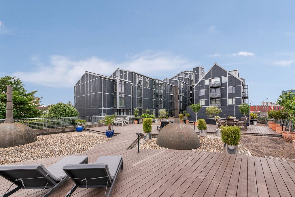 Island House Three Mill Lane, Bow E3, 2 bed flat for sale, £475,000 ...