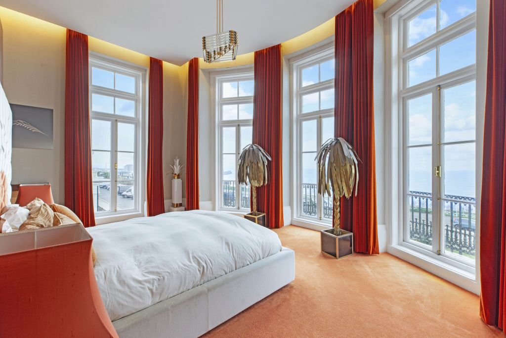 Clarendon Terrace, Brighton BN2, 4 bed flat for sale, £1,500,000 ...