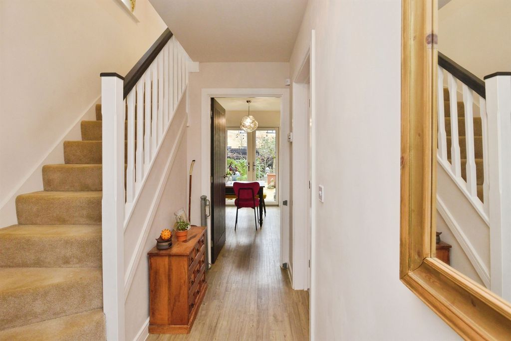 Baker Grove, Glebe Farm, Milton Keynes MK17, 3 bed detached house for ...