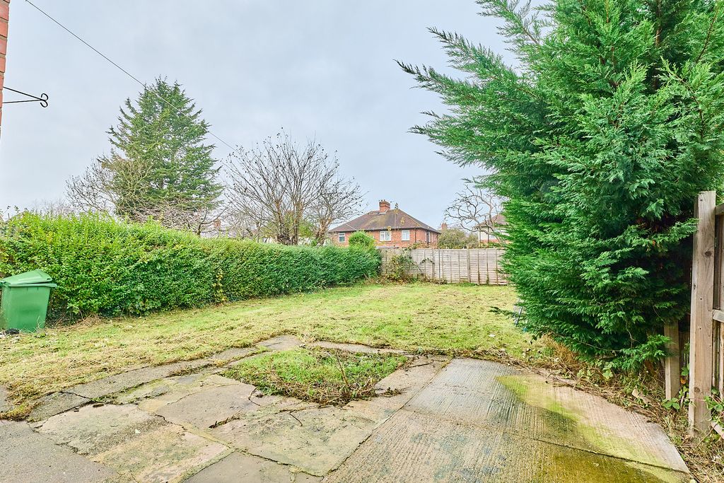 3 Crowmere Green, Monkmoor, Shrewsbury, Shropshire SY2, Semi-detached house for sale, £85,000 ...