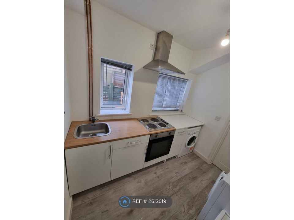 Tilehurst Road, Tilehurst, Reading RG30, Room to rent, £800 pcm ...