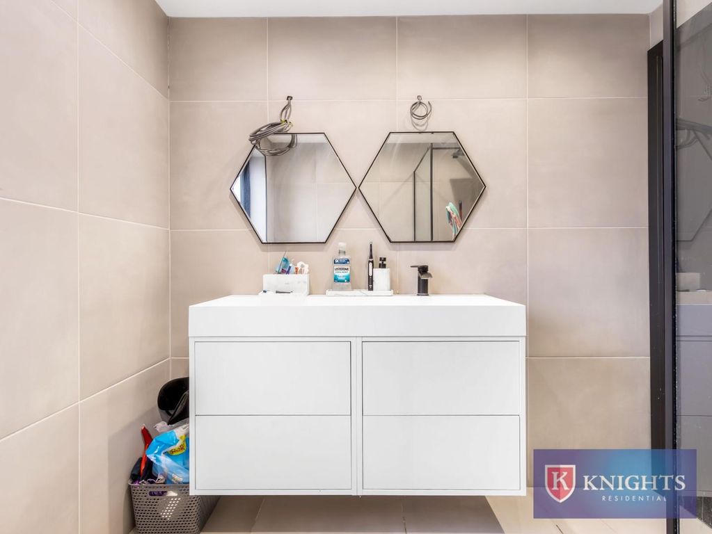 Chadacre Avenue, Ilford IG5, 5 bed semi-detached house for sale, £ ...