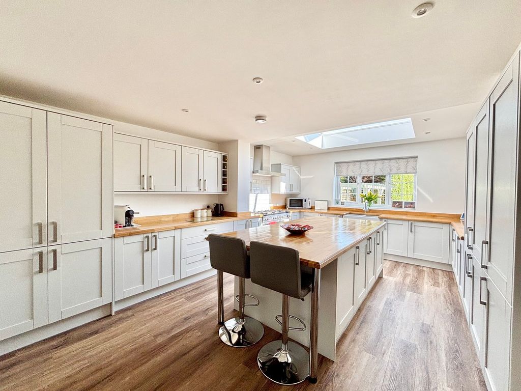 Collington Rise, Bexhill-On-Sea TN39, 4 bed detached house for sale ...