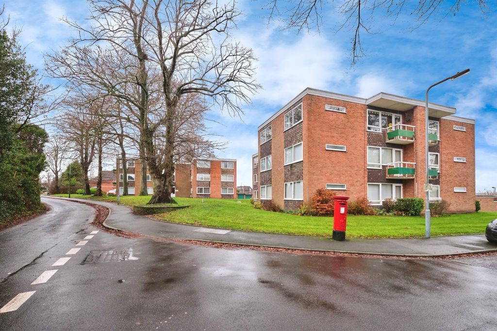 Ambury Way, Birmingham B43, 2 bed flat for sale, £145,000 | PrimeLocation