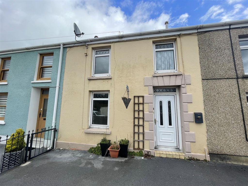 Globe Row, Llanelli SA14, 3 bed terraced house for sale, £149,950 ...