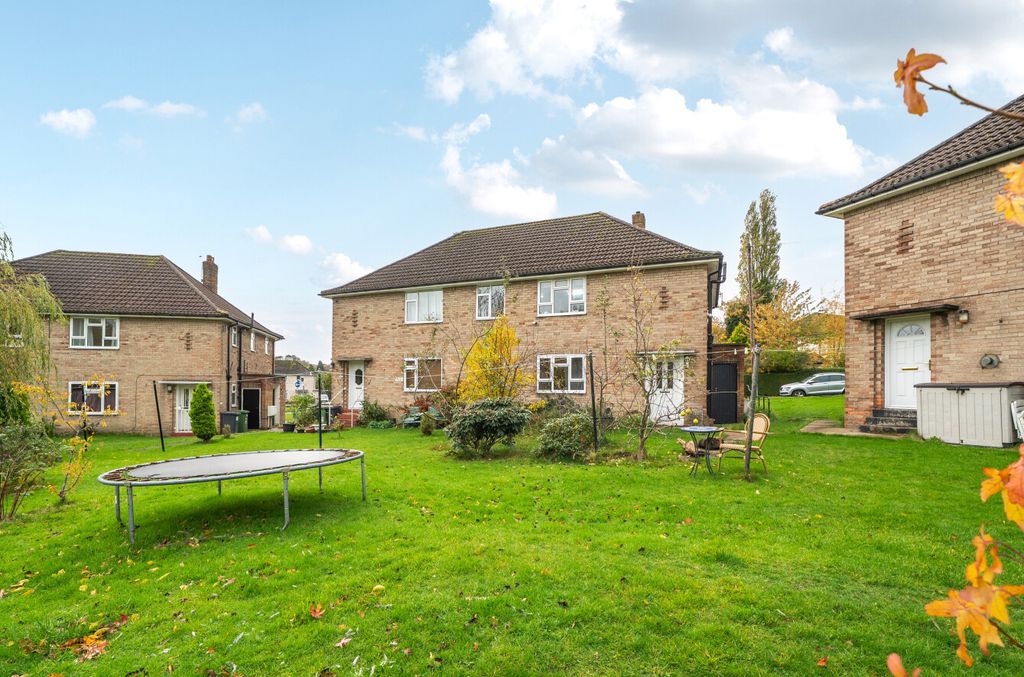 Raynel Drive, Ireland Wood, Leeds LS16, 2 bed flat for sale, £100,000 ...