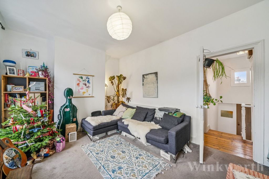 Barlborough Street, London SE14, 1 bed flat for sale, £335,000 ...