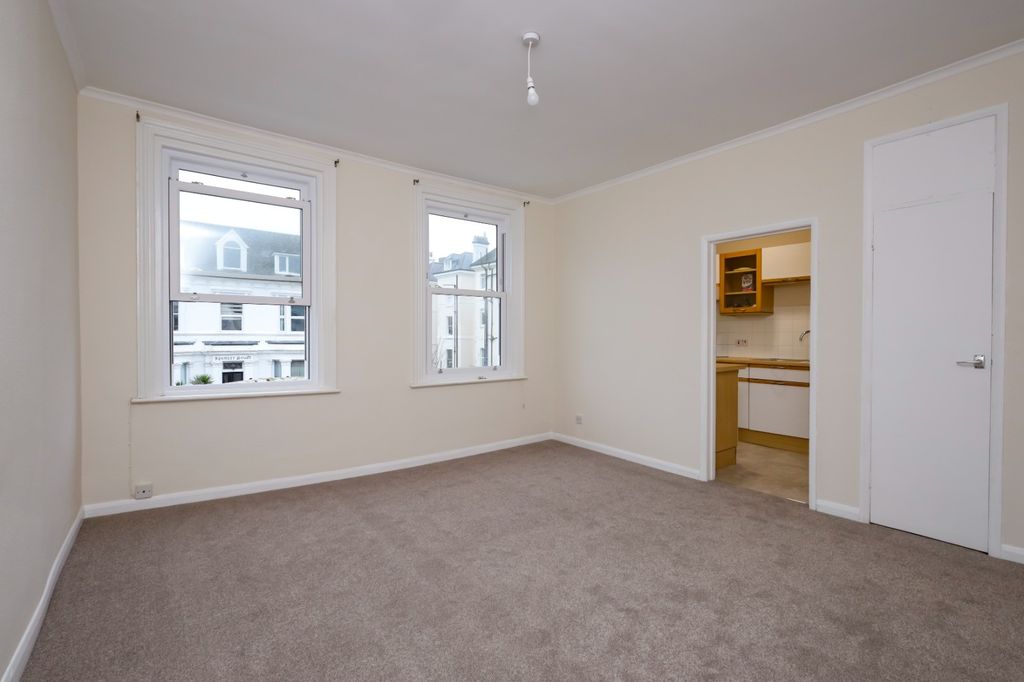 Spencer Road, Eastbourne BN21, 1 bed flat for sale, £160,000 ...