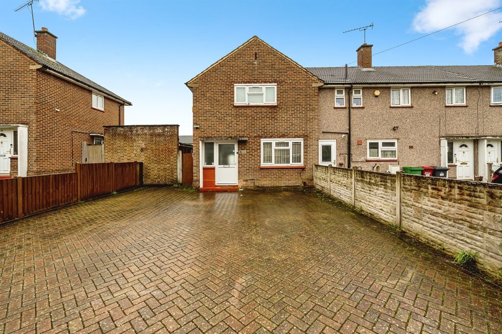 Lincoln Way, Slough SL1, 2 bed end terrace house for sale, £425,000 ...