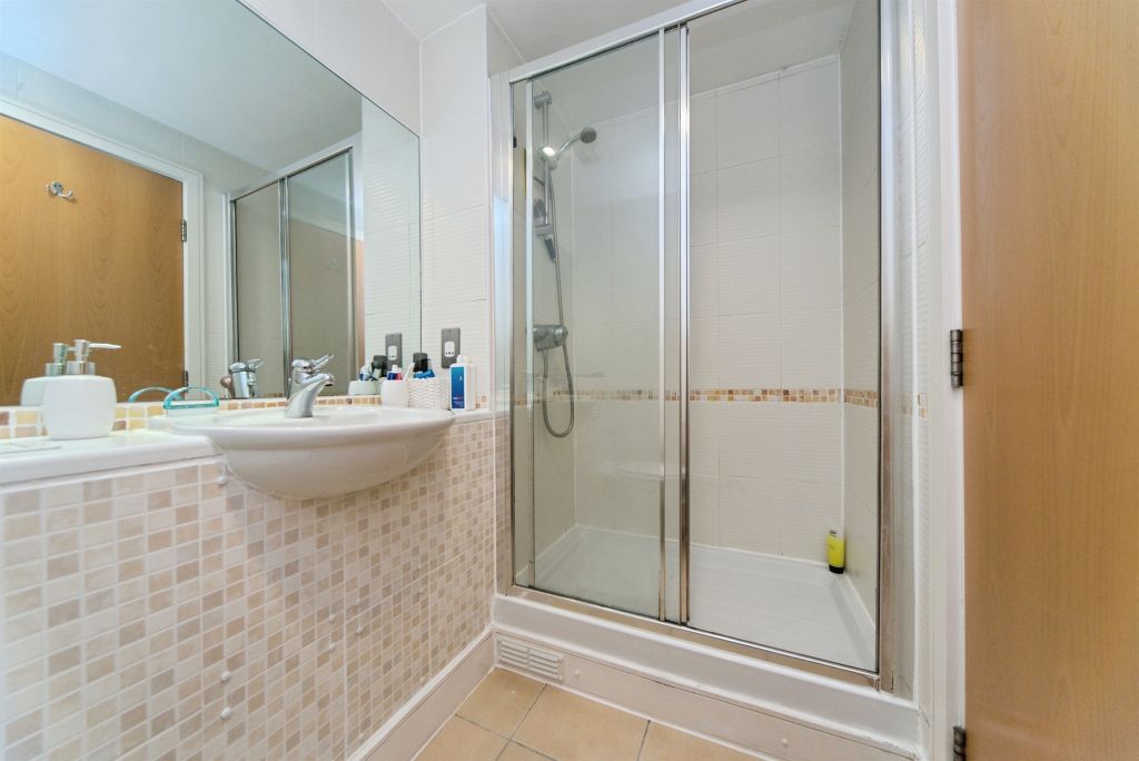 Midway Quay, Eastbourne BN23, 2 bed flat for sale, £250,000 | PrimeLocation