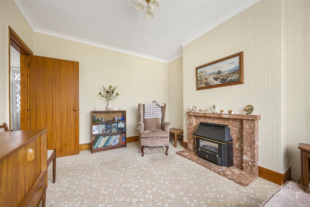 Old Road, Briton Ferry, Neath SA11, 3 bed detached house for sale, £ ...