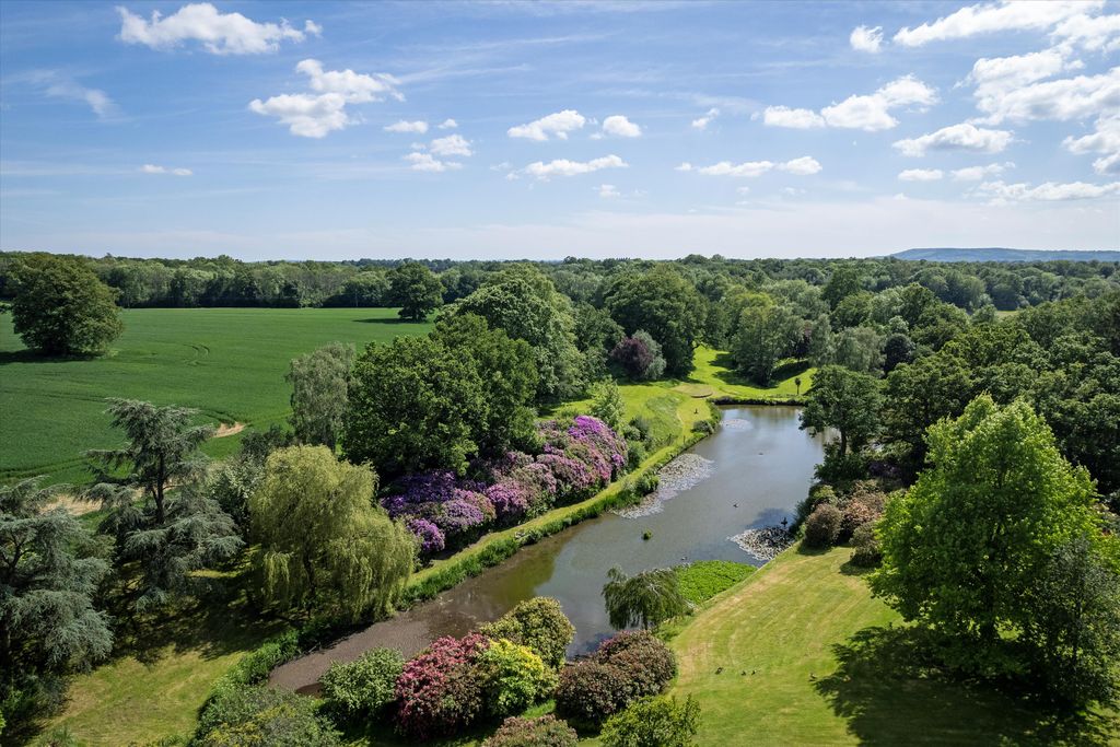 Vann Lane, Hambledon, Godalming, Surrey GU8, 5 bed detached house for ...