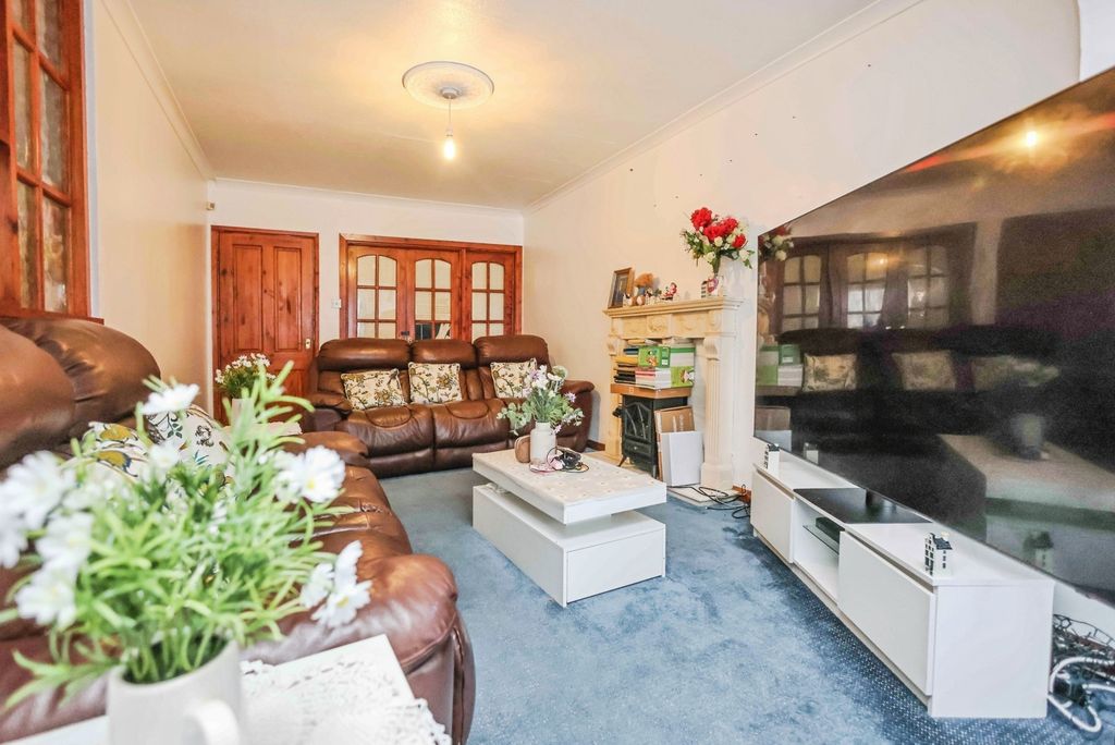 Wellman Croft, Birmingham, West Midlands B29, 4 bed semi-detached house ...