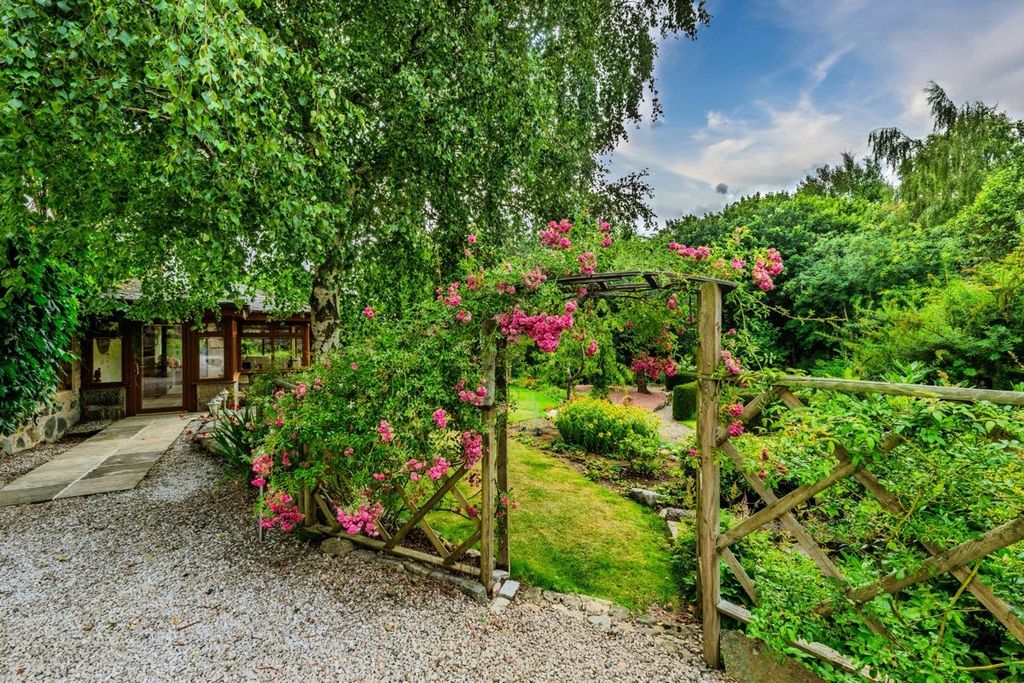 Waterside Farmhouse, Oyne, Insch, Aberdeenshire AB52, 3 bed detached ...