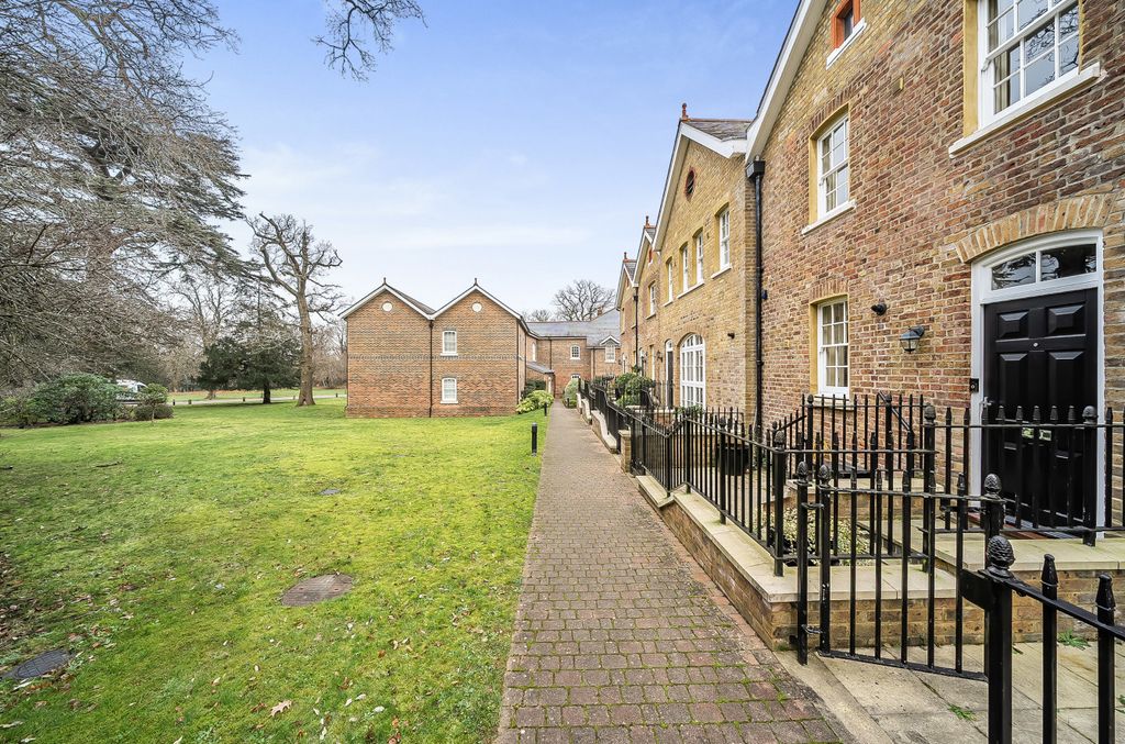 Holwood Estate, Westerham Road, Keston, Kent BR2, 2 bed terraced house ...