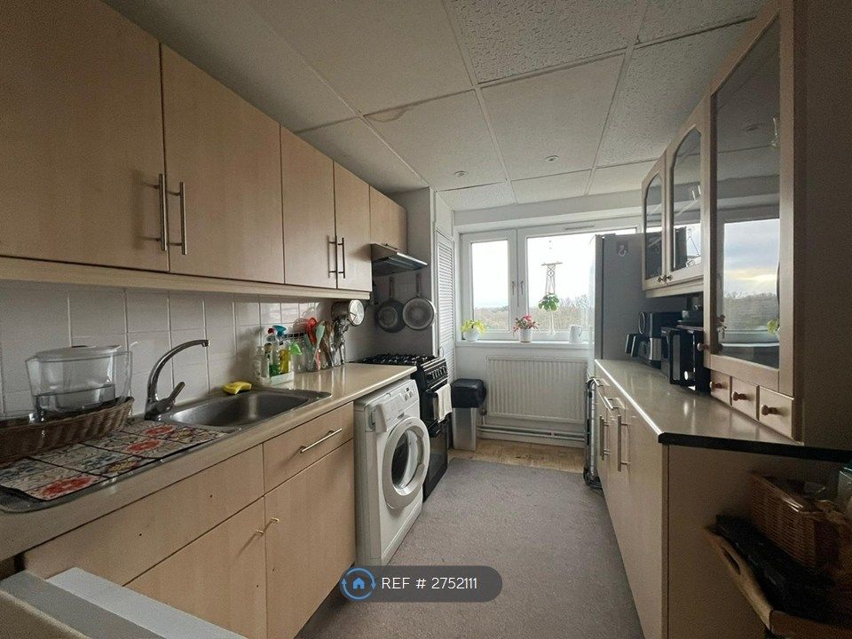 Westmark Point, London SW15, 2 bed flat to rent, £1,650 pcm | PrimeLocation