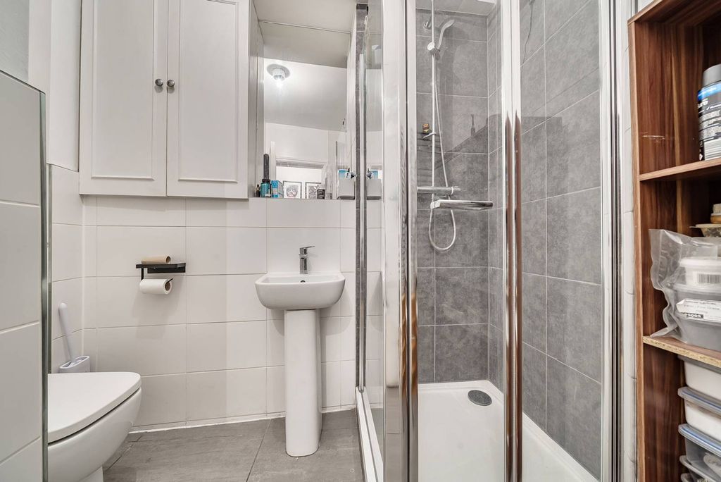 Wapping High Street, Wapping, London E1W, 1 bed flat for sale, £300,000 ...