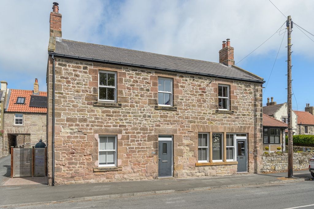 Main Street, North Sunderland, Seahouses, Northumberland NE68, 4 bed ...