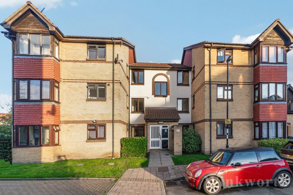 Sterling Gardens, London SE14, 1 bed flat for sale, £260,000 ...