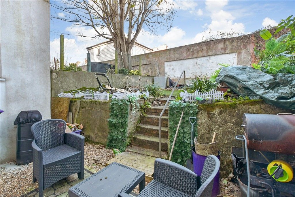 Broadmead Road, Folkestone, Kent CT19, 4 bed block of flats for sale, £ ...