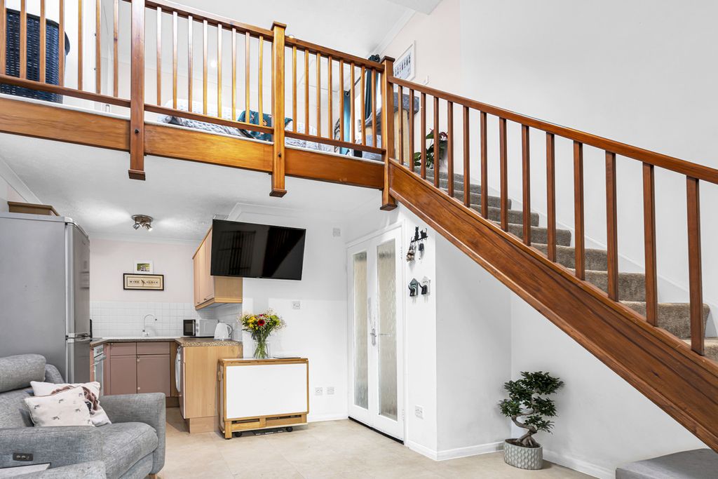 Chelsworth Road, Felixstowe IP11, 1 bed semi-detached house for sale, £ ...