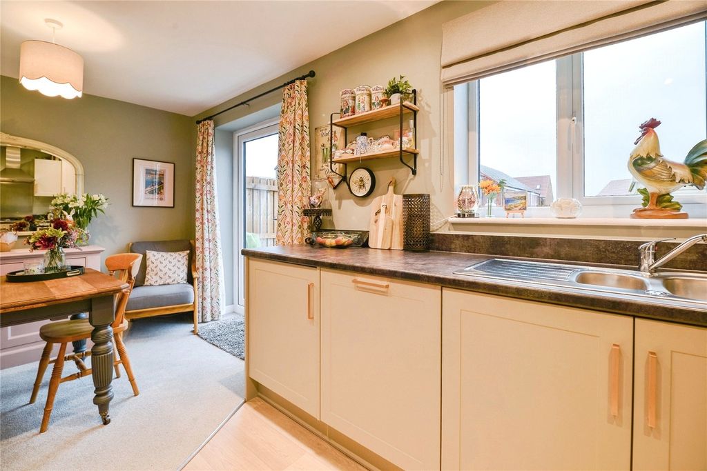 Sparrow Way, Northallerton, North Yorkshire DL6, 3 bed end terrace ...