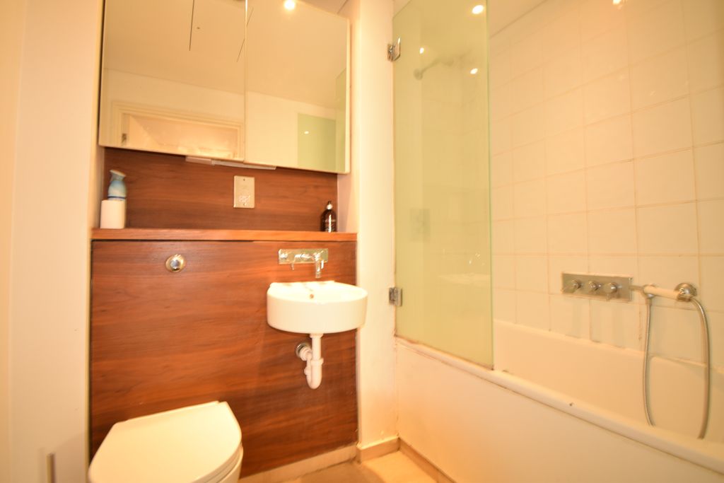 Blueprint Apartments, Balham Grove, Balham, London SW12, 1 bed flat to ...