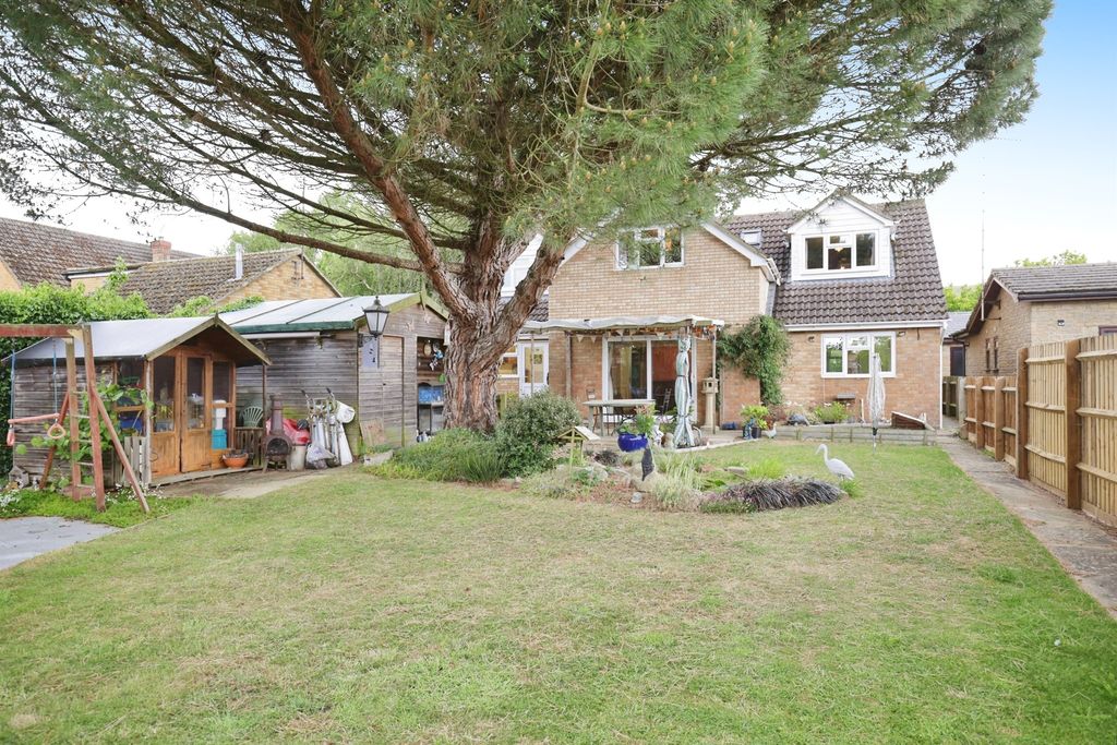 Camp Hill, Bugbrooke, Northampton NN7, 5 bed detached house for sale, £ ...