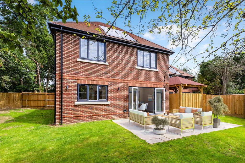 Hedgerows, Gadbridge Lane, Ewhurst, Surrey GU6, New home, 4 bed ...